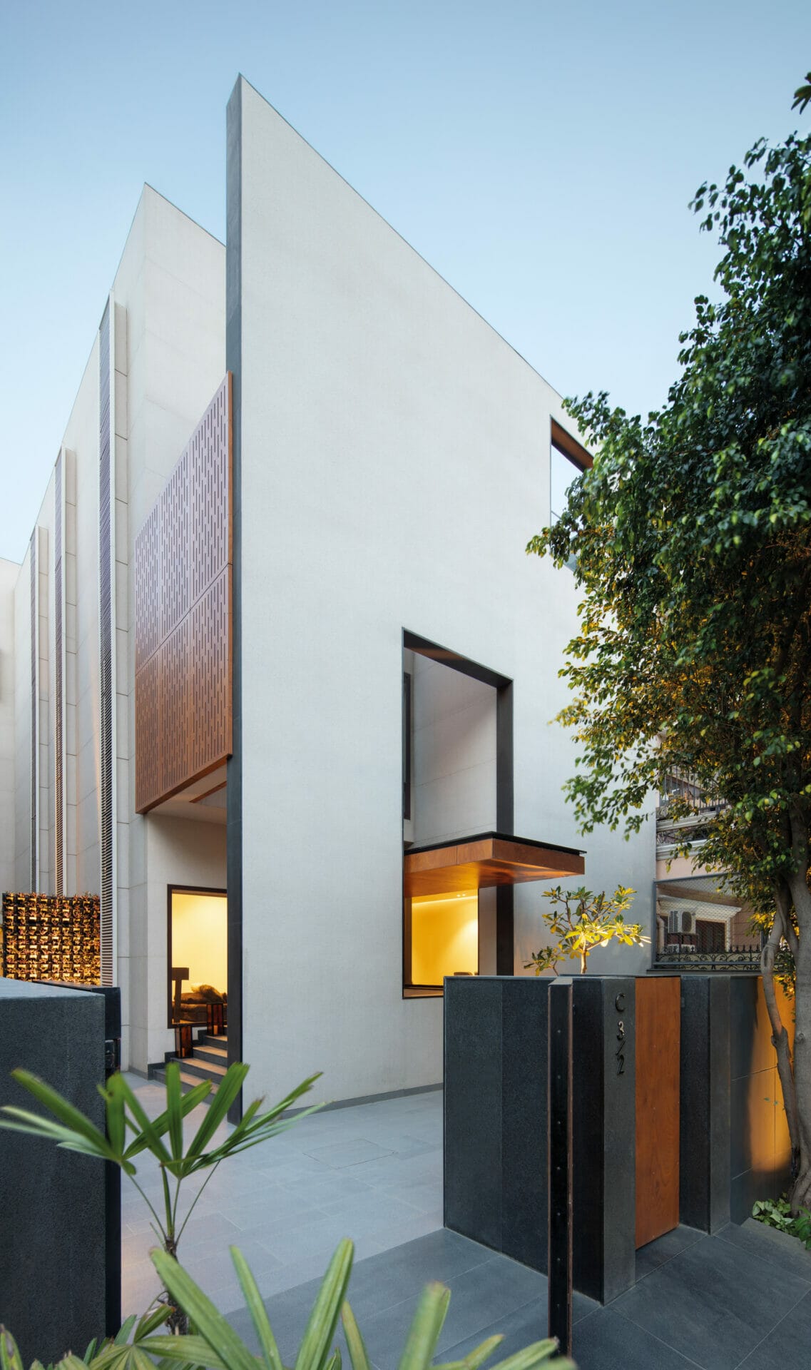 The Urban Retreat In The Heart Of Delhi By Studio IAAD | The Decor ...